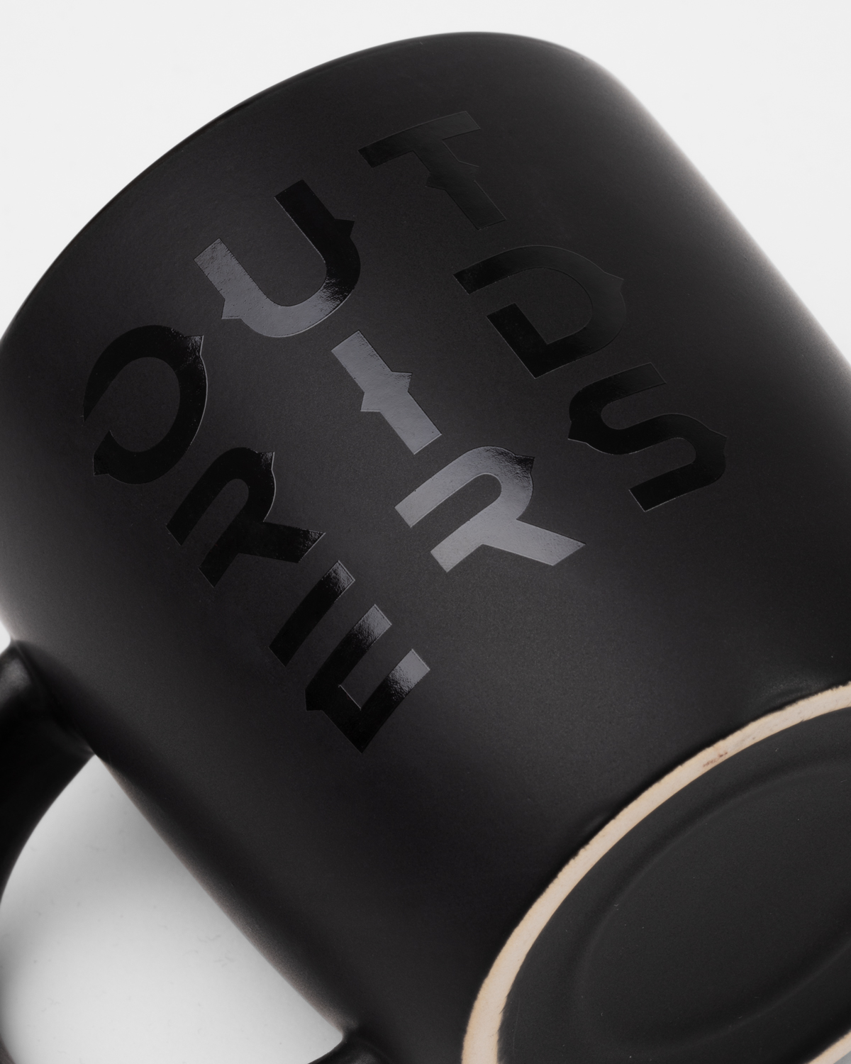 Hrnek Outriders - Symbol - Xzone.cz