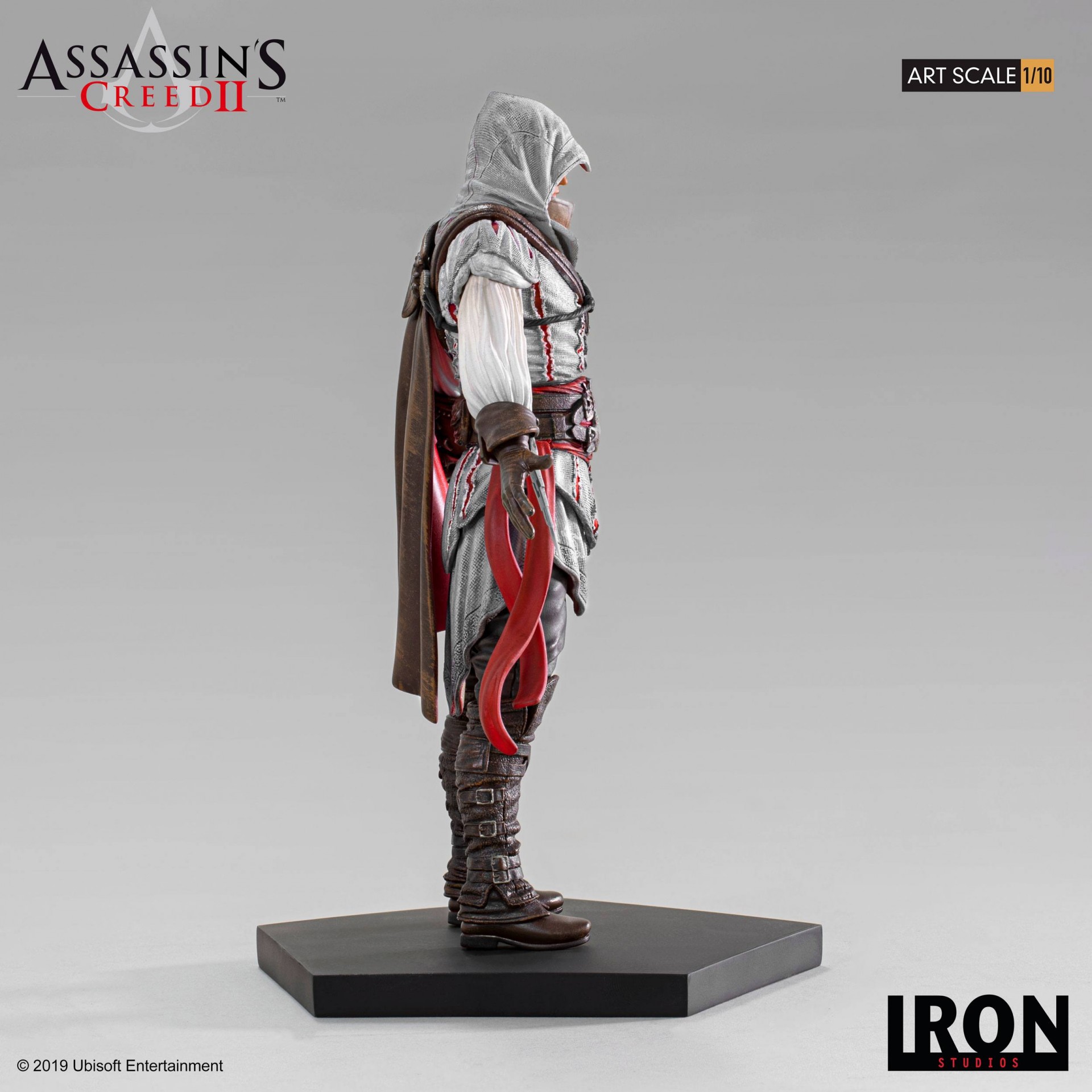Soška Assassins Creed - Ezio Auditore (Art Scale Statue, 21 cm)