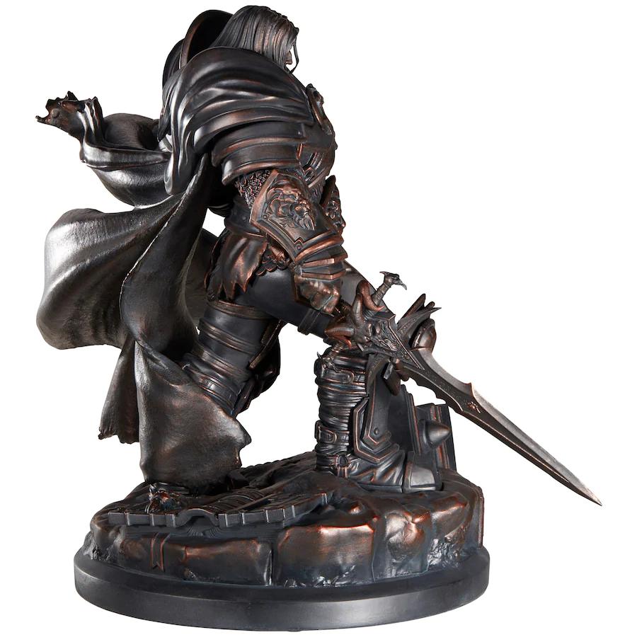 Soška Warcraft 3 - Prince Arthas Commemorative Statue - Xzone.cz